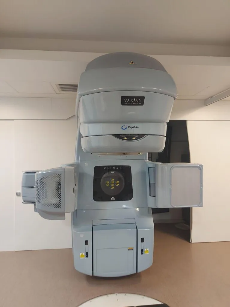 Cuadro comparativo del acelerador lineal de Varian (LINAC) | Sistemas ...