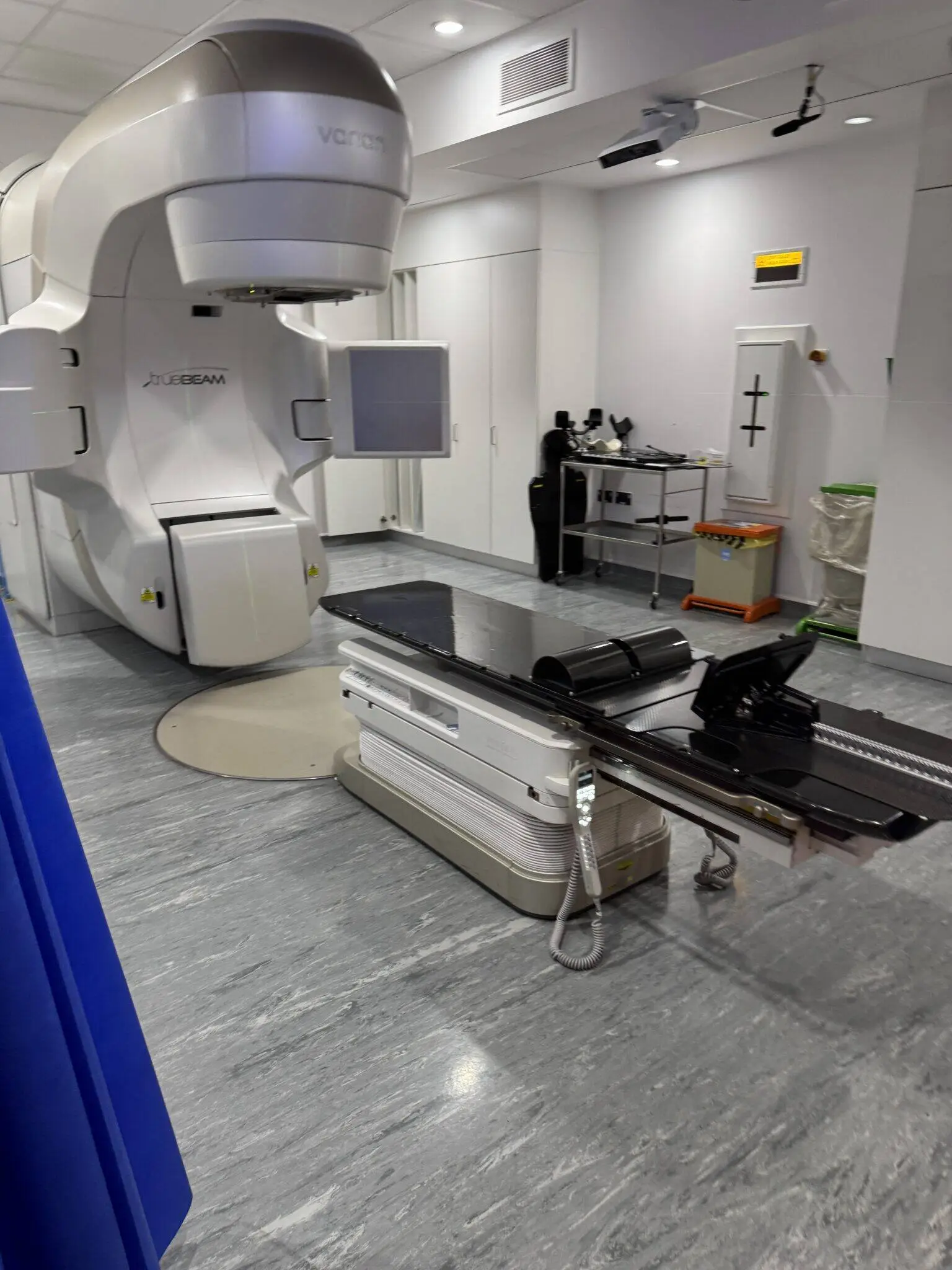 Cuadro comparativo del acelerador lineal de Varian (LINAC) | Sistemas ...