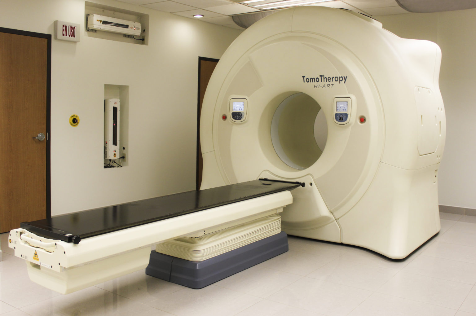 Accuray Linear Accelerators | Radiology Oncology Systems