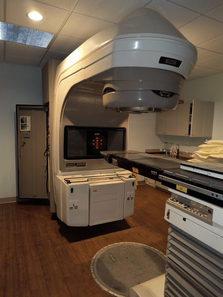 Refurbished Varian 600CD Linear Accelerator - 22J18 | ROS